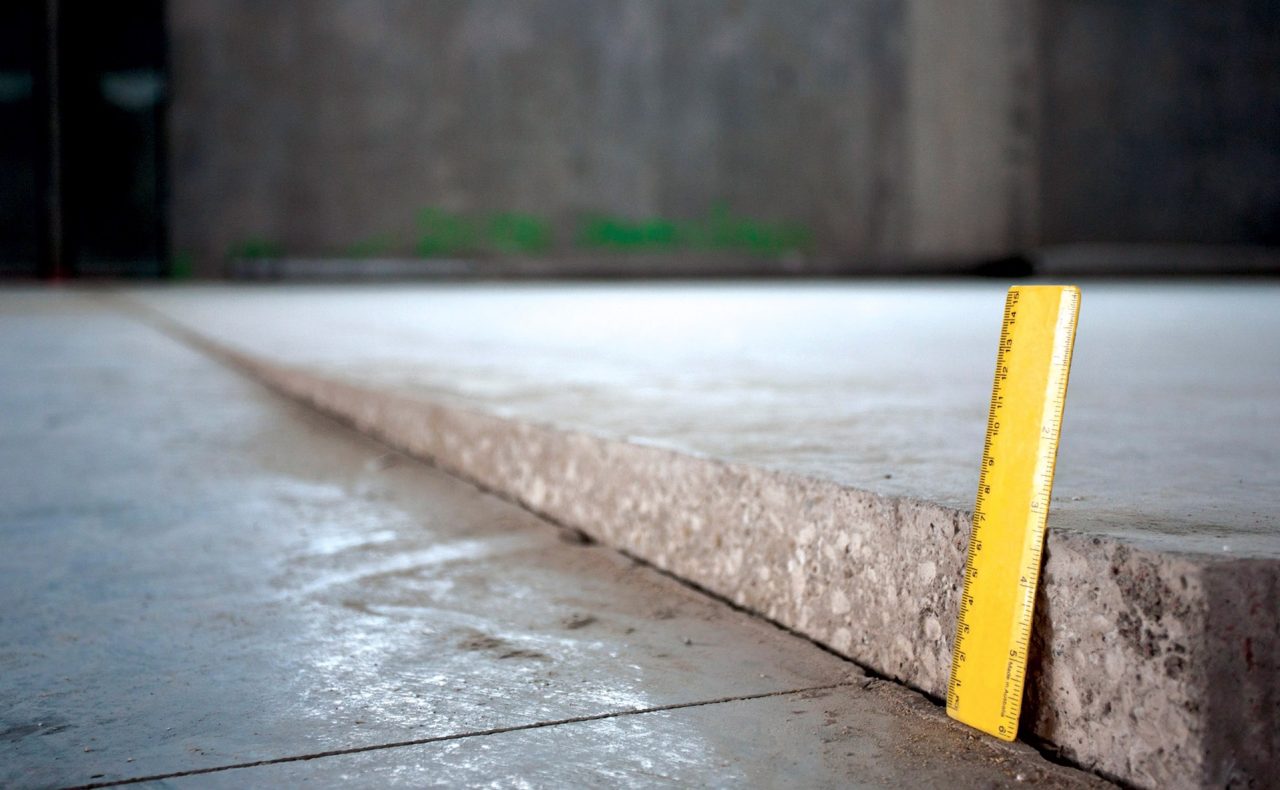 Time efficient solutions for lifting large concrete slabs in industrial ...